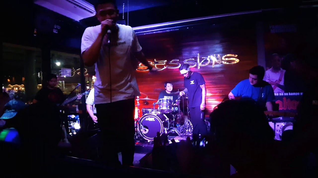 Ganid- vie with ian tayao @deftones night session bar - YouTube