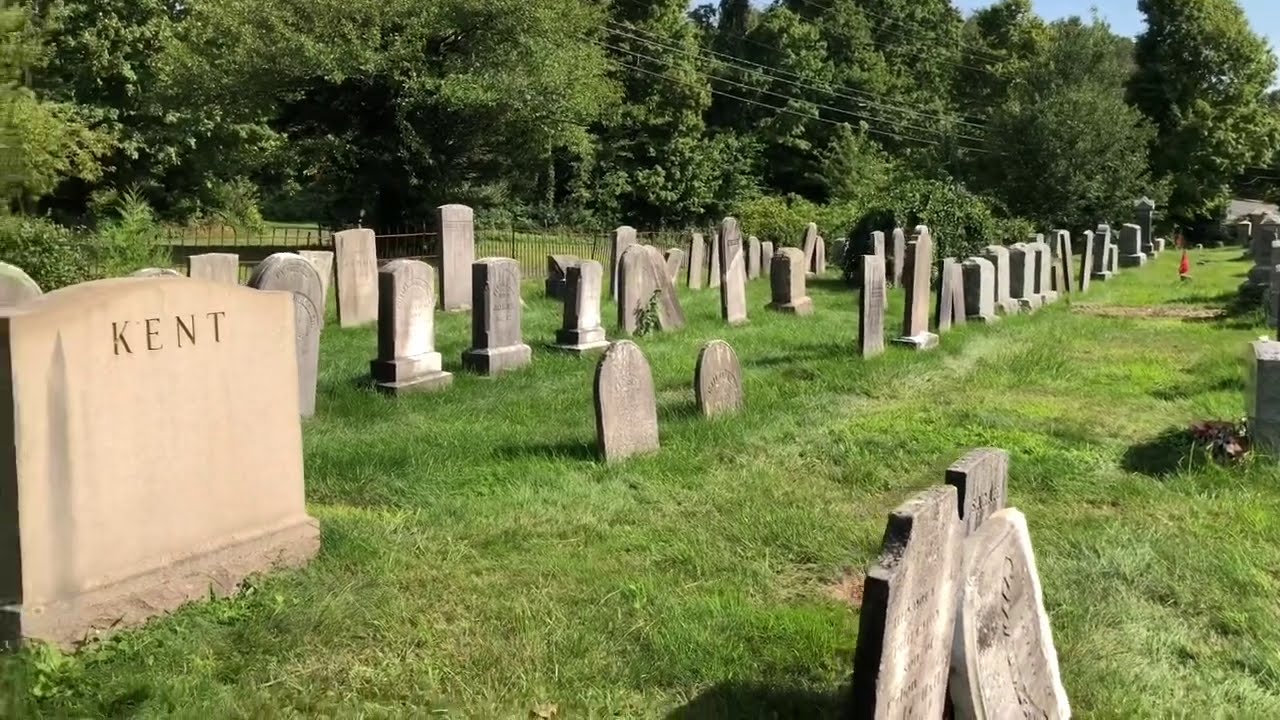 Union Graveyard where Ed Warren saw the White Lady - YouTube