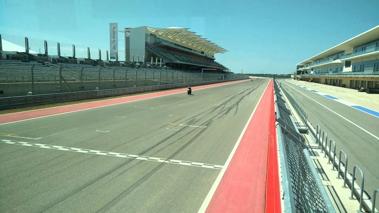 John Smith S1000RR Austin Racing flag box - YouTube