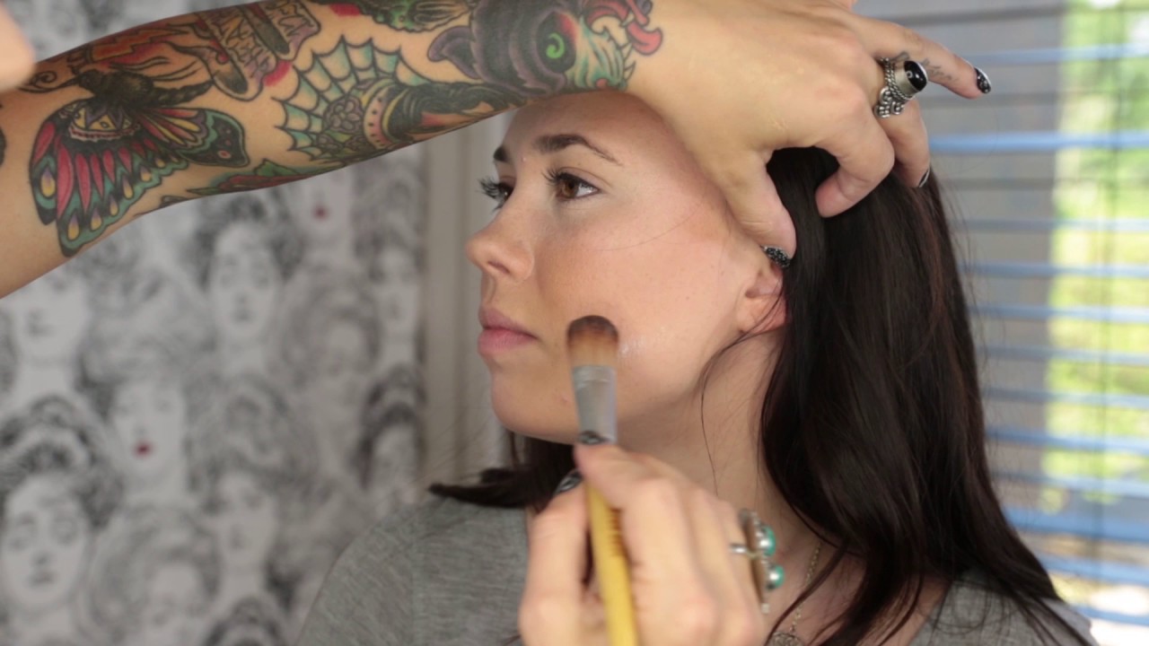 Jane Iredale Sunscreen Makeup Tutorial - YouTube