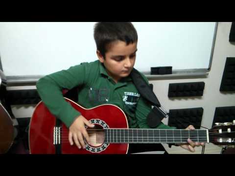 Sungur'un gitar çalışı 1 12-10-2013