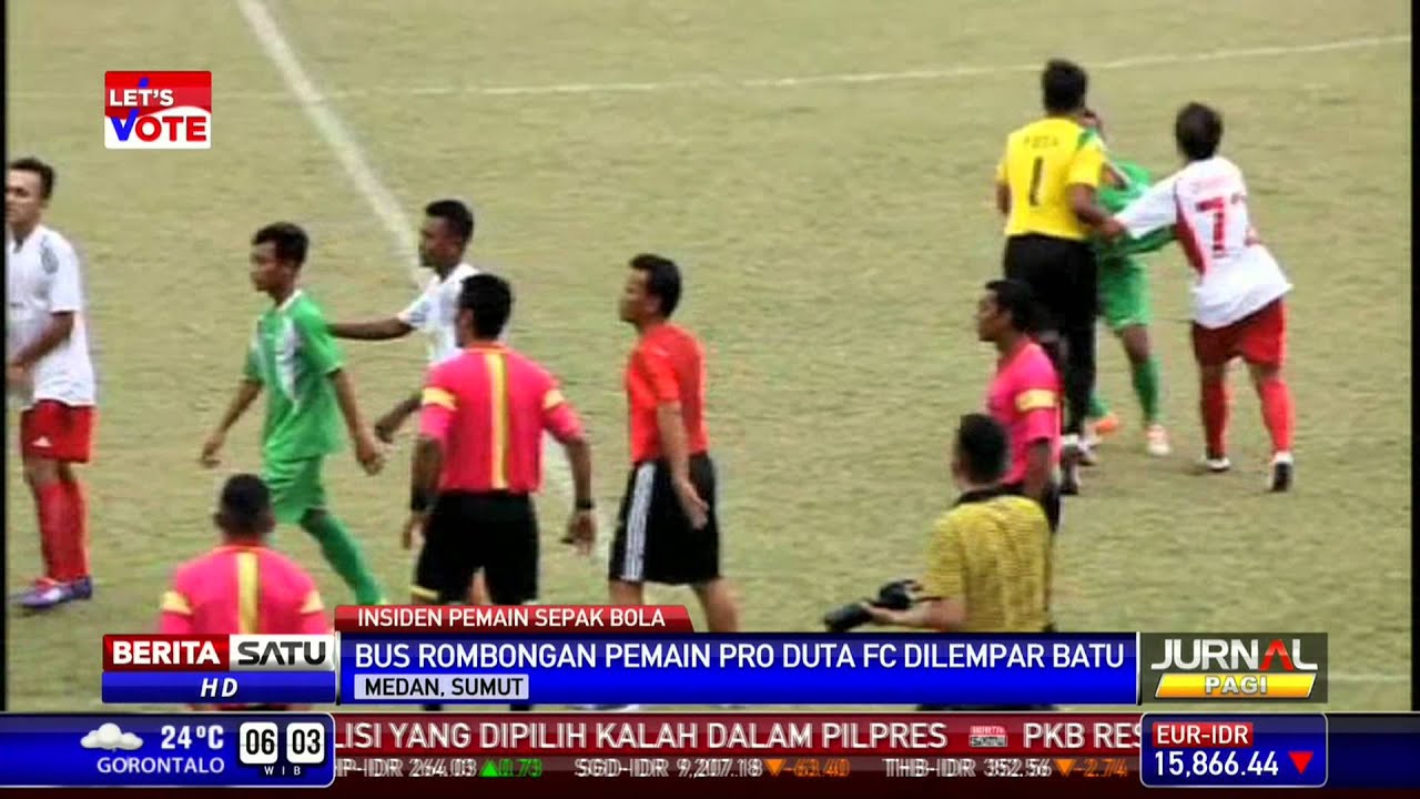 Pemain PSMS dan Pro Duta Baku Pukul - YouTube