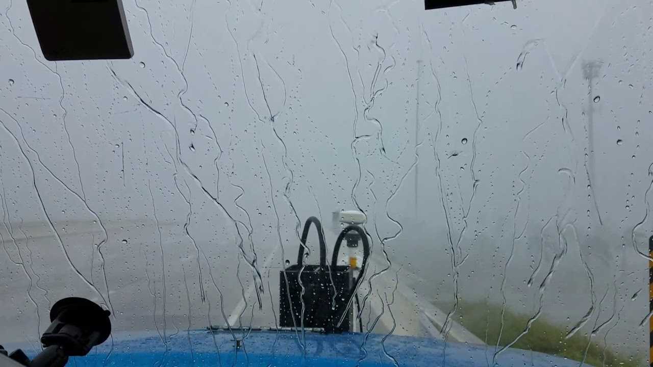 Inside Irma's Eyewall - From DOW 6 - YouTube