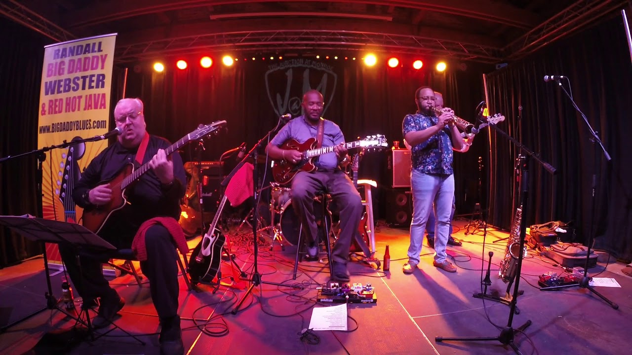 Big Daddy & Red Hot Java Feb22 2019 Thousand Shades Of Blue © Randall T ...