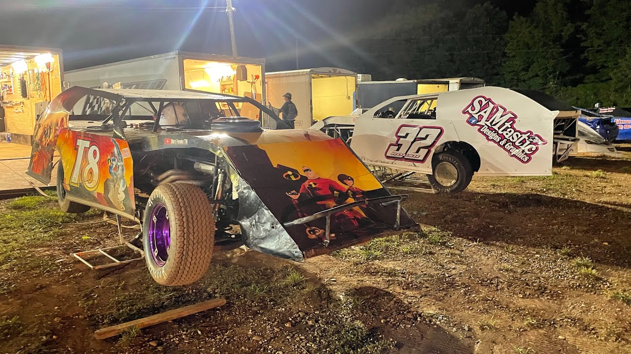 Wide Open @ Skyline Speedway - YouTube