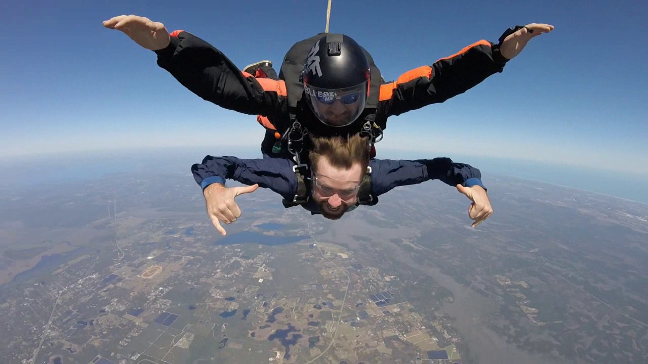 Swoopware: Skydive - Chris - YouTube