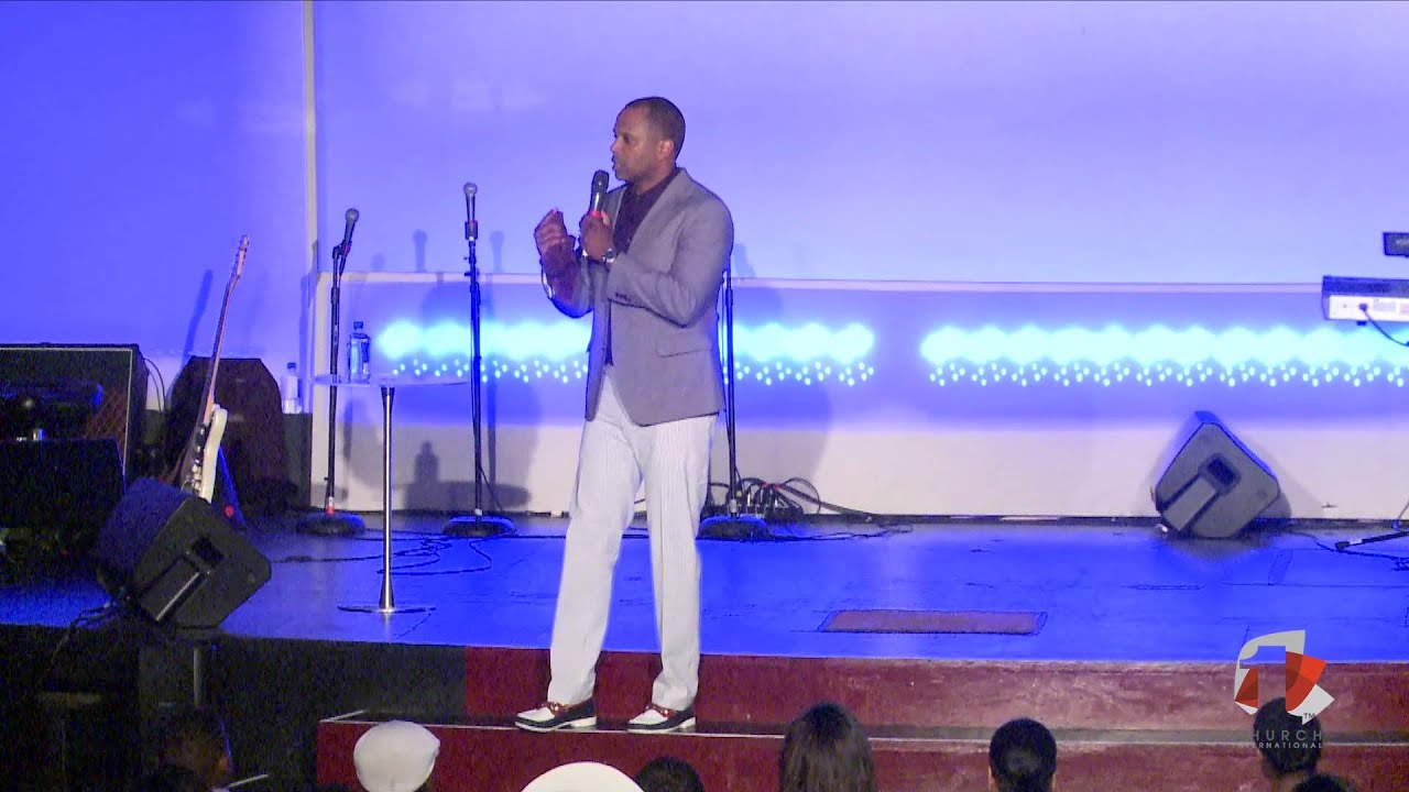 Easter Sunday 2015 (11:30AM Service) - Pastor Touré Roberts - YouTube