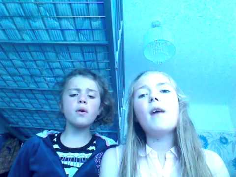 Dimonties one direction what makes you beautiful - YouTube