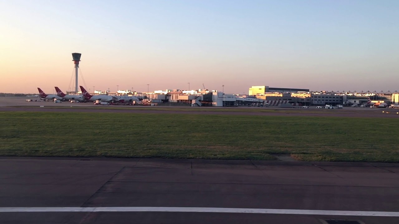 London Heathrow Sunset Landing on an Asiana Airlines 777 - YouTube