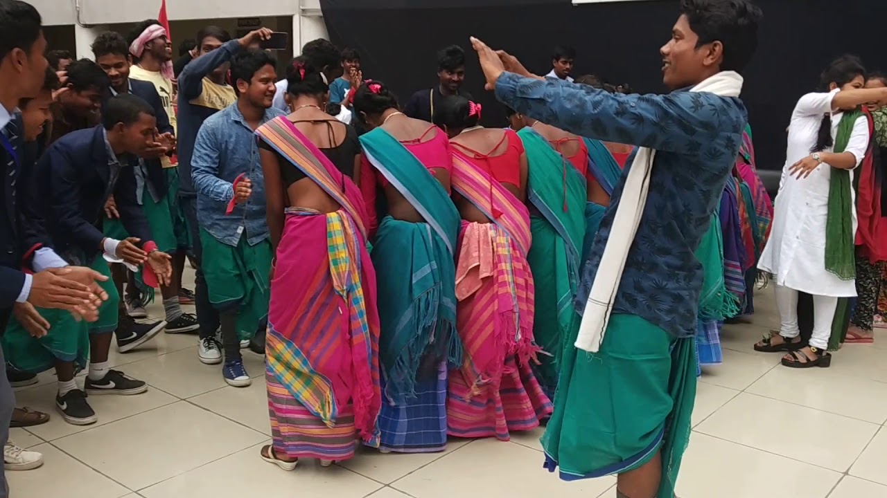 Sohrai Dance At Pakur Polytechnic Pakur 2019. - YouTube