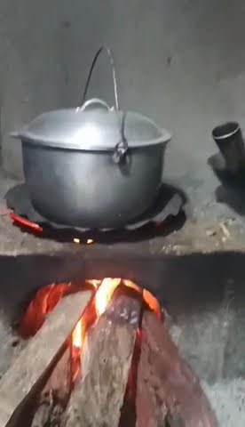 Let's cook rice using wooden fire🔥 #asmr #shorts - YouTube