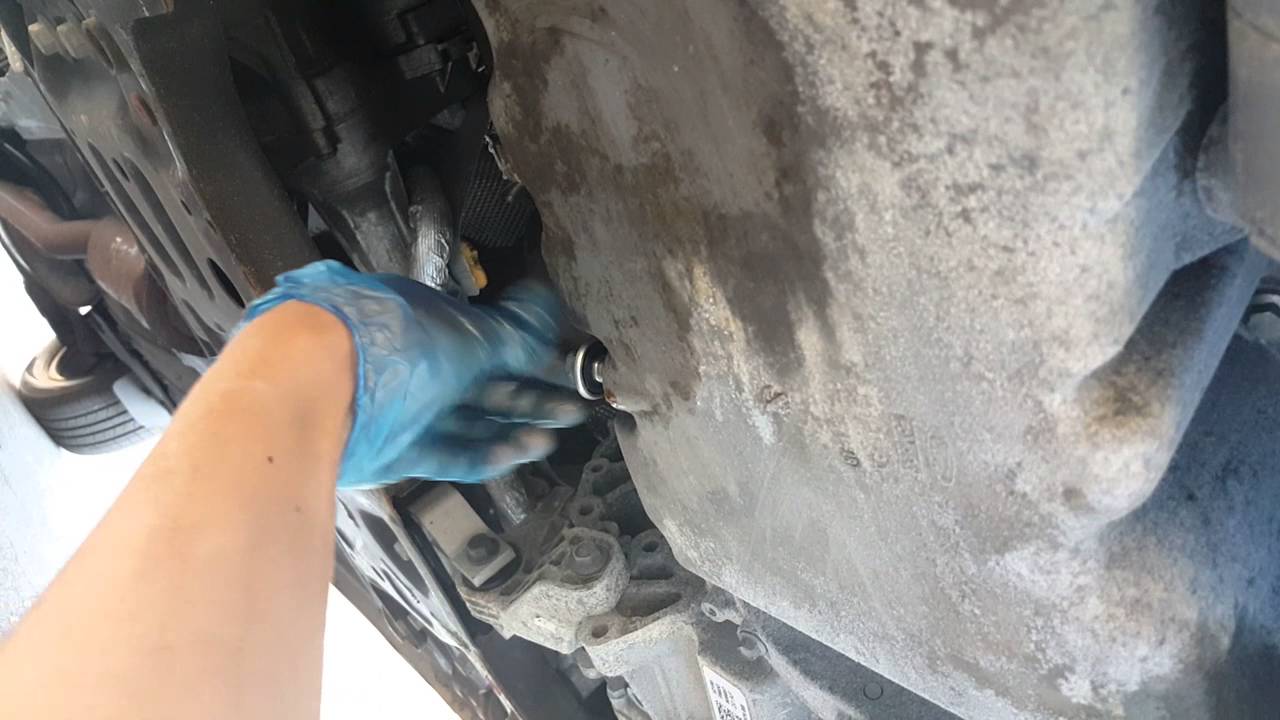 How To Change Oil On Ford Escape 2013 - YouTube