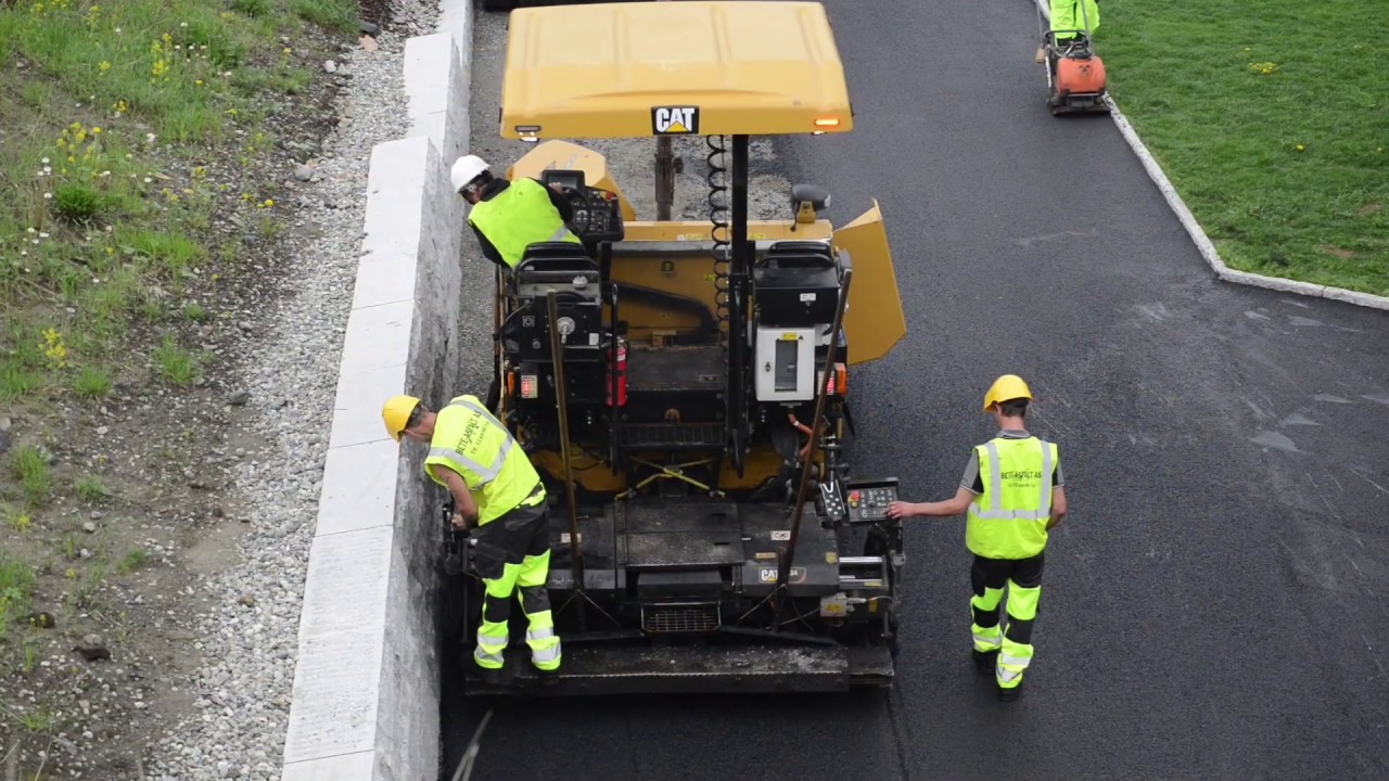 Customer Testimonial: Cat® AP300F and AP355F Asphalt Pavers (NORWAY ...