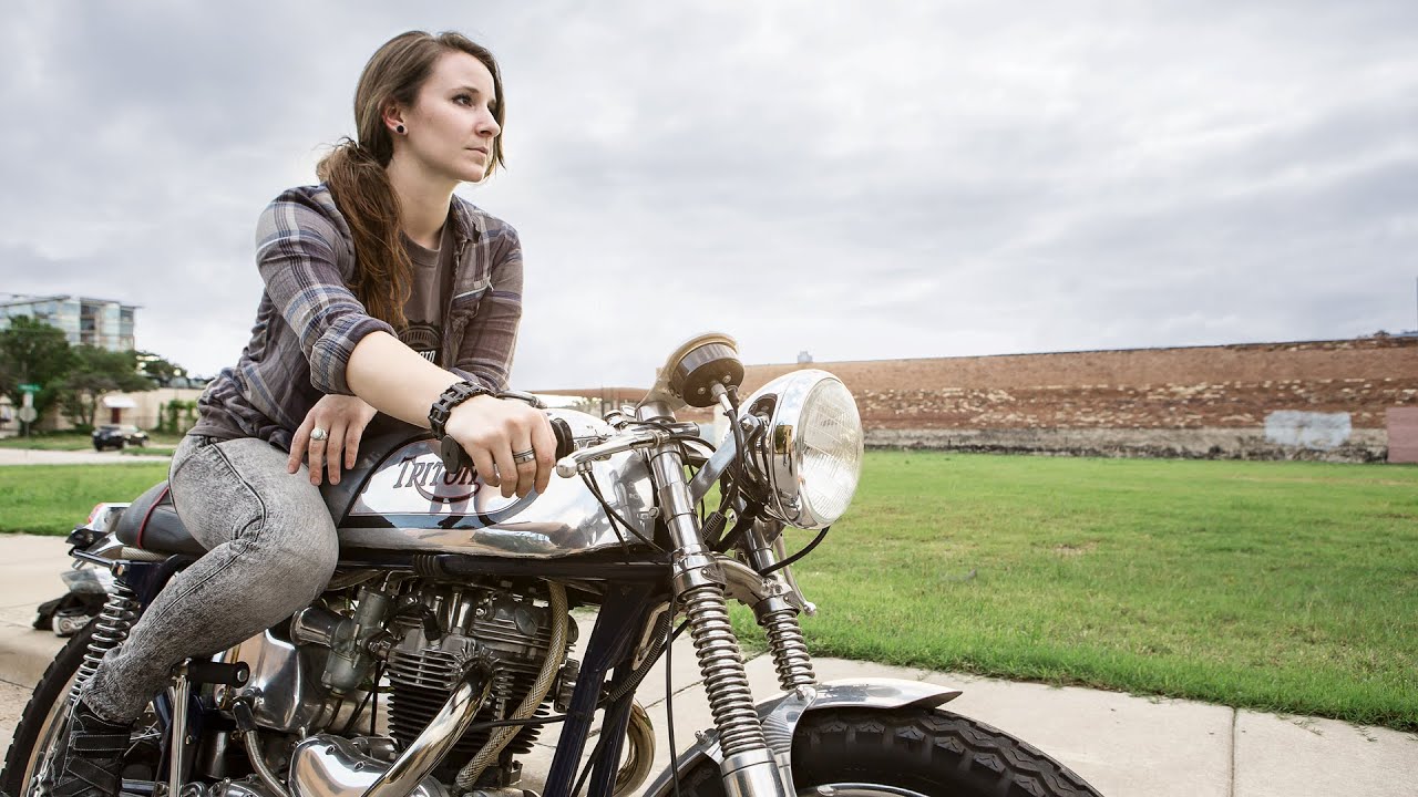 Girl on an old motorcycle: Post your pics! | Page 1041 | Adventure Rider