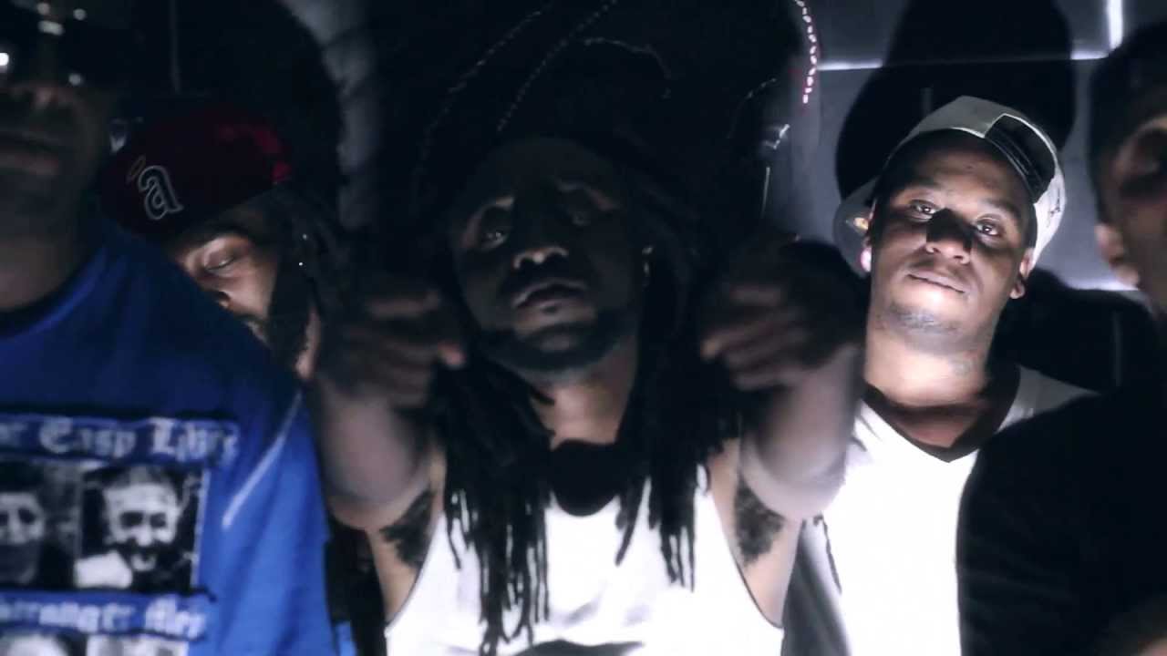 Mic Strange - No Shirt (feat Mata, Banz & Zilla) - YouTube