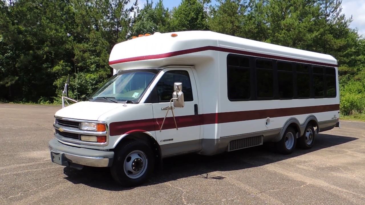 2000 Chevrolet Express 3500 Eldorado 29 Passenger Shuttle Bus VN1712 ...