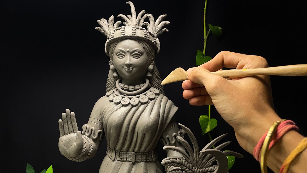 Chhattisgarh Mata traditional idol making with clay - YouTube