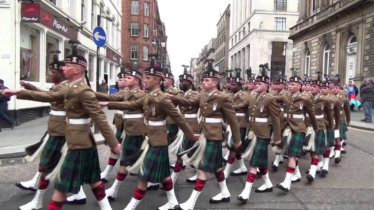 Scottish Soldiers homecoming parade in Glasgow - YouTube