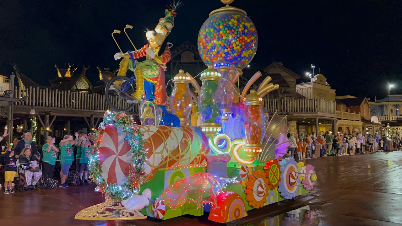 Mickey’s Once Upon a Christmastime Parade - MVMCP 2022 - Full Show ...