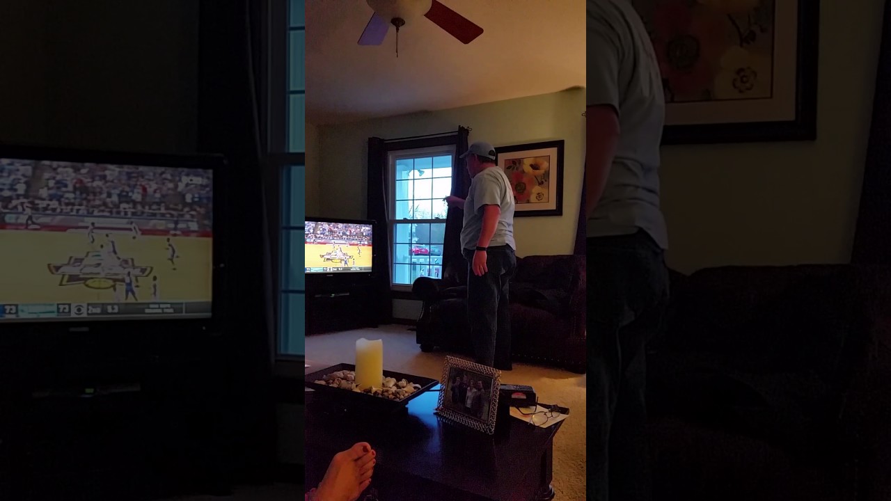 Crazy UNC fan reaction to Luke Maye game winning shot - YouTube