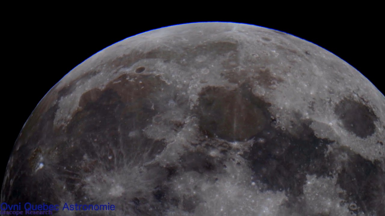 Structures Construit Sur La Lune Forte Magnification Une Lune structures-construit-sur-la-lune-forte-magnification-une-lune