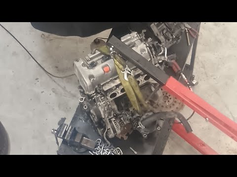 Honda Accord ka engine Khola hu #mechanic #tarending  #tarending#wayral_video #nonfollowers 