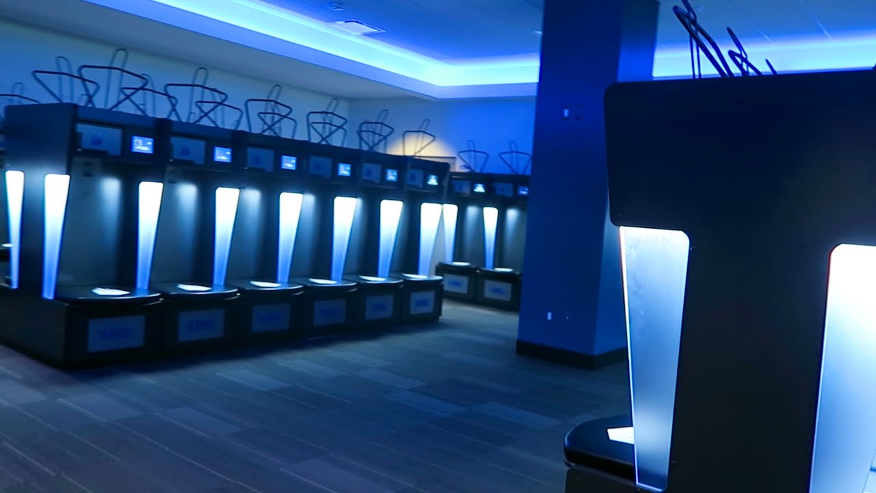 FUTURISTIC LOCKER ROOM! (7-22-15) [562] - YouTube