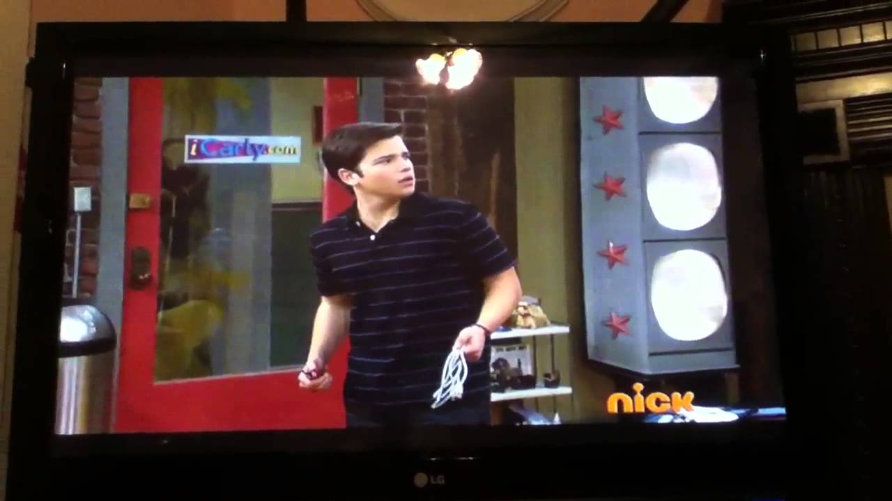 Icarly can't stop pranking - YouTube