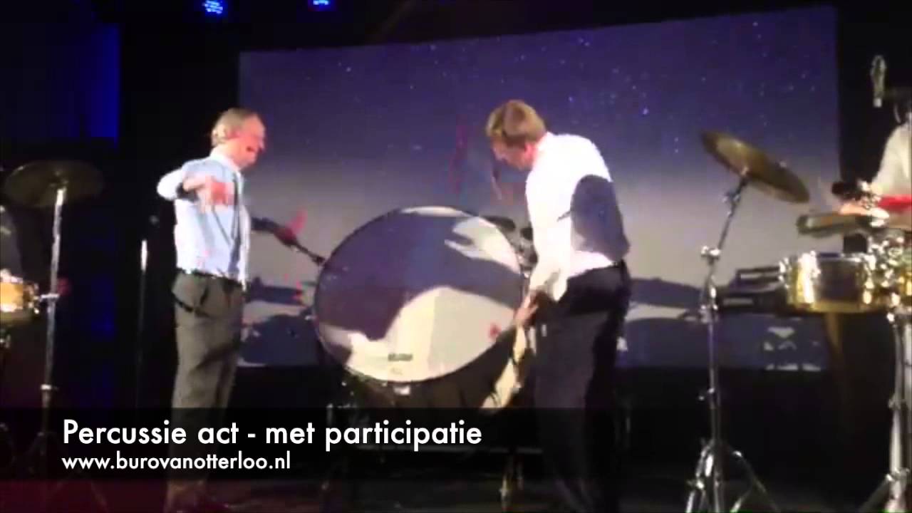 Percussie act met participatie van directeur - interaction percussion ...