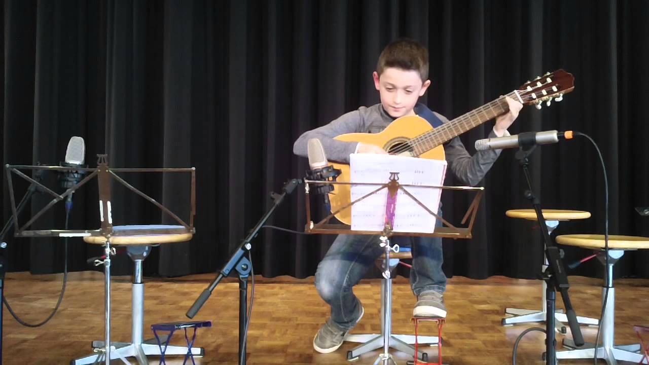 Gitarrissiomo 2013 mit Endrit Sadiku - YouTube