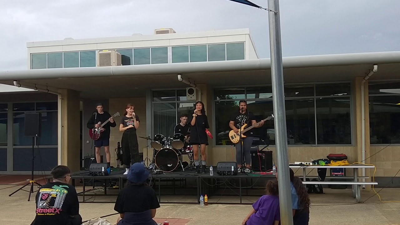 Valerie 26-02-2020 Comet Bay College - YouTube