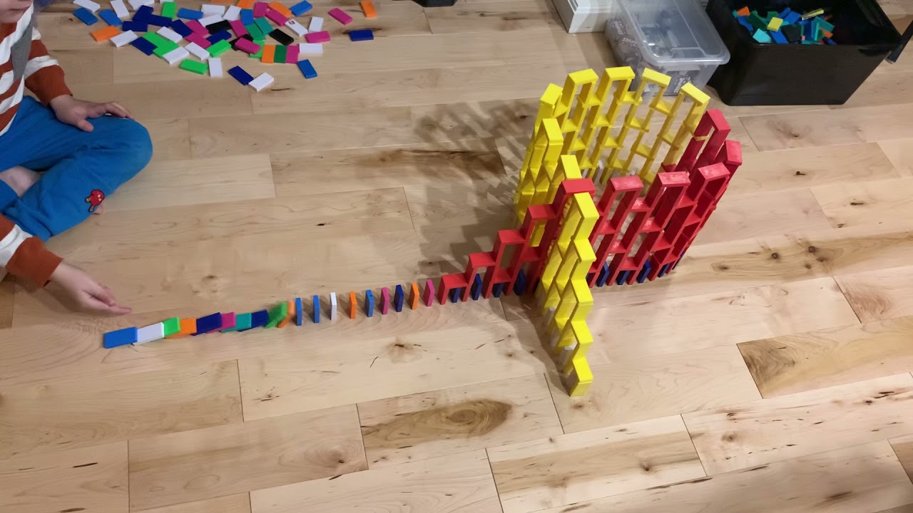Crossing speed wall domino - YouTube
