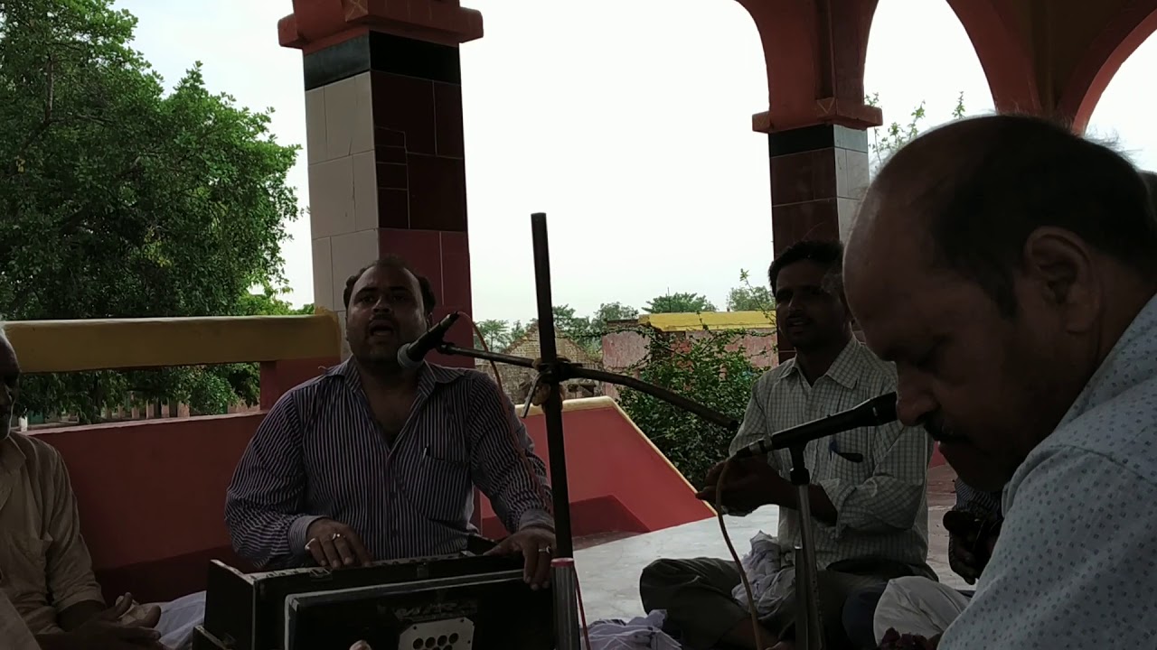 Singer Ravi Shankar Pandey pithani bahut Sundar SA Krishan bhajan - YouTube