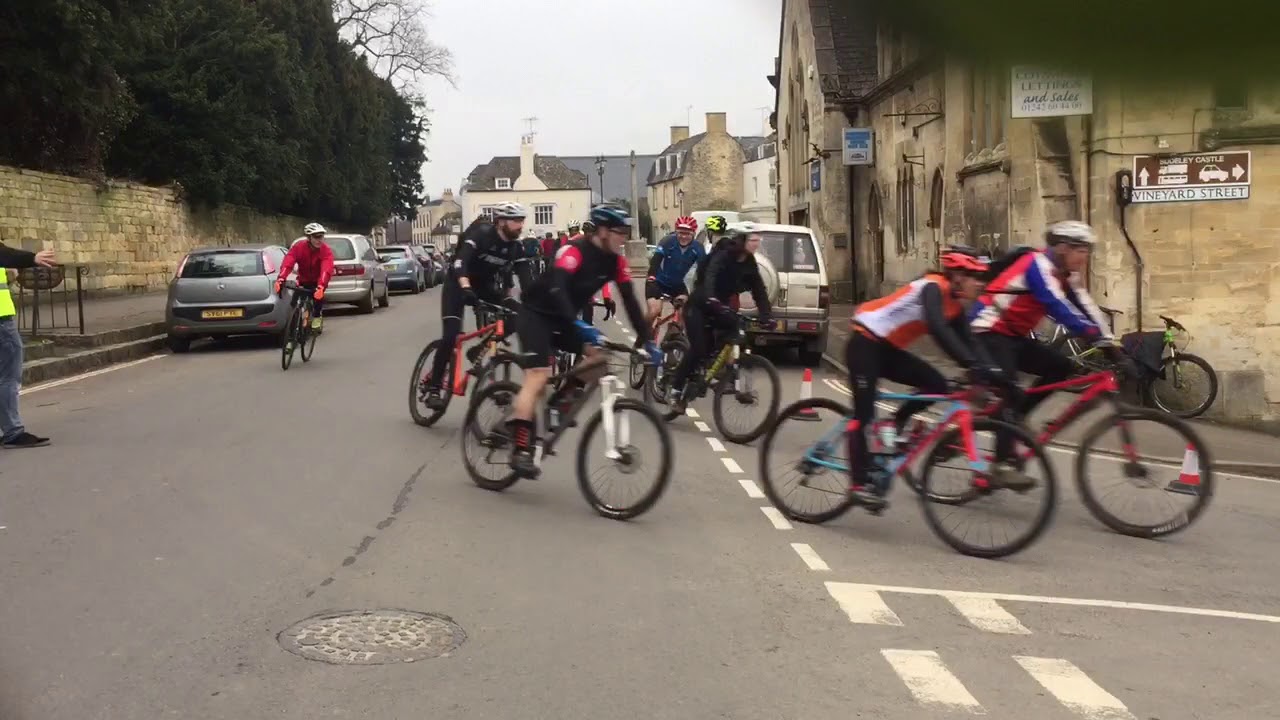 HONC 2018 - rolling out of Winchcombe - YouTube