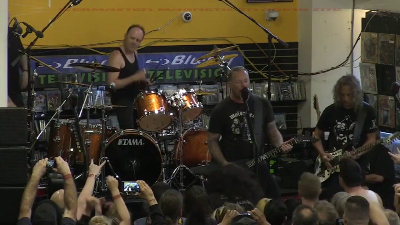 Metallica - Rasputin Music, Berkeley, CA, USA [2016.04.16] - YouTube