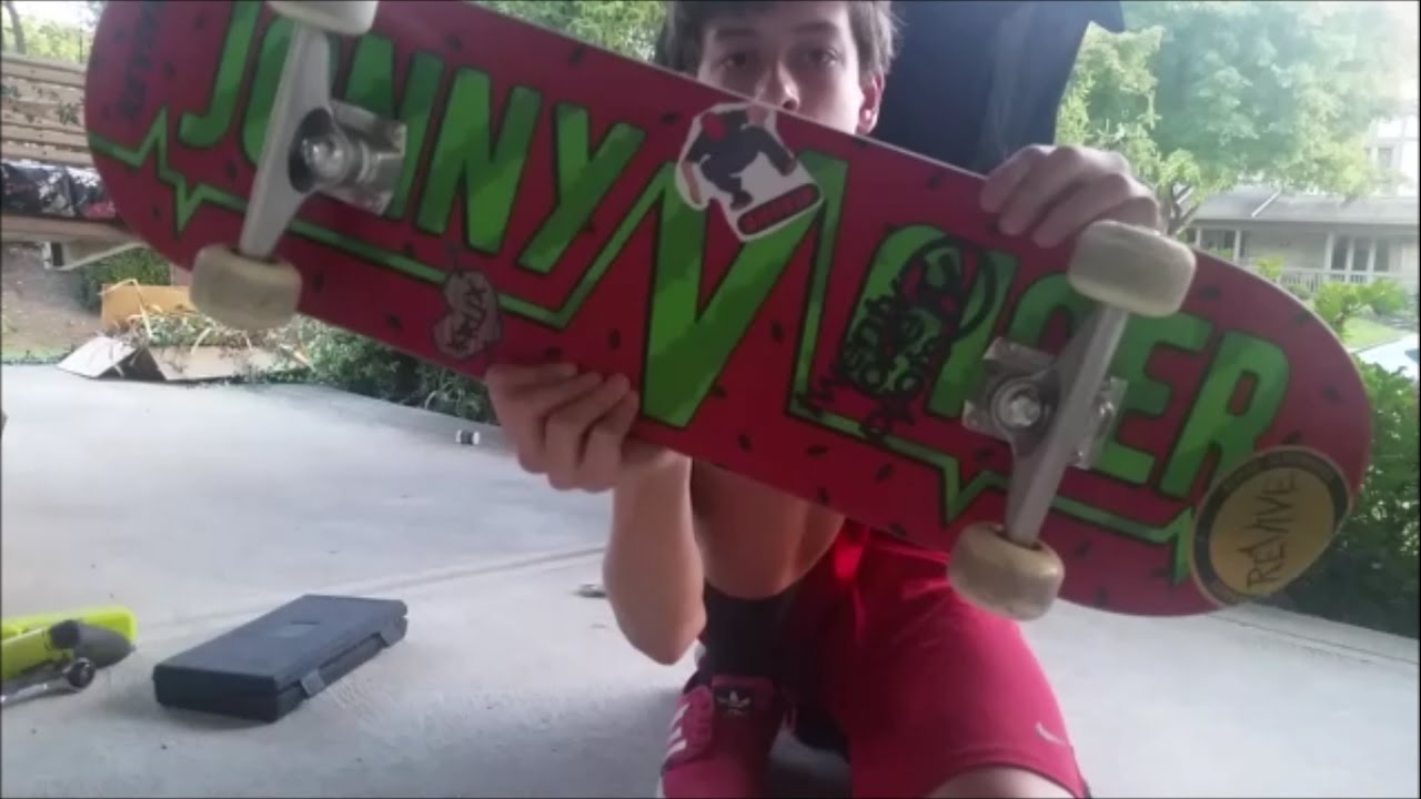I Got A New Skateboard Skateboard Unboxing Setup Youtube