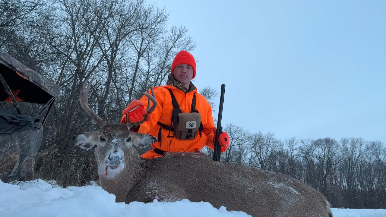 EPIC LATE WISCONSIN MUZZLELOADER DEER HUNT!!!!!TONS OF DEER!!! BUCK ...