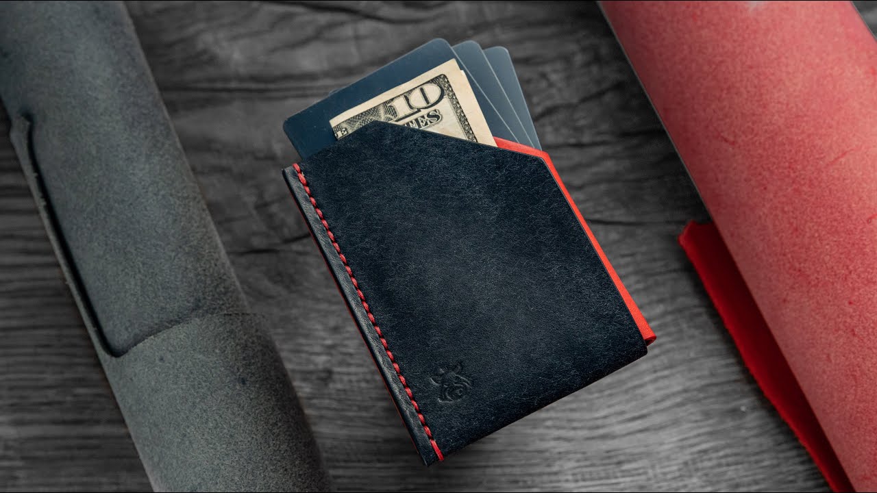 Black & Red always match ♠️♥️ Making leather cardholder "Shroud V2" 💵💳 ...