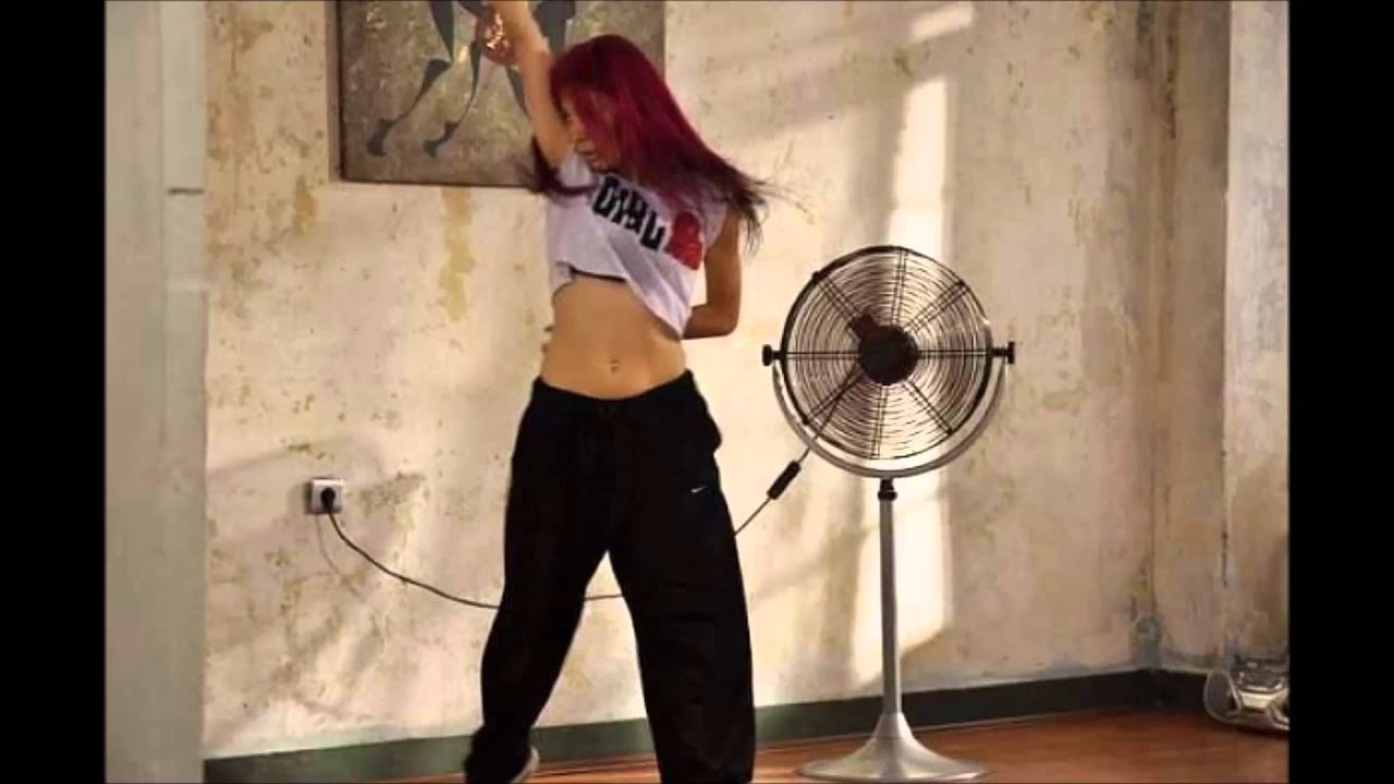 Çağla Özdöker & Armageddon Turk Fly Angels Uçan Melekler - YouTube