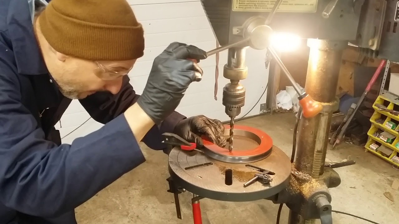 Using a lathe to mark bolt patterns between to mating parts - YouTube