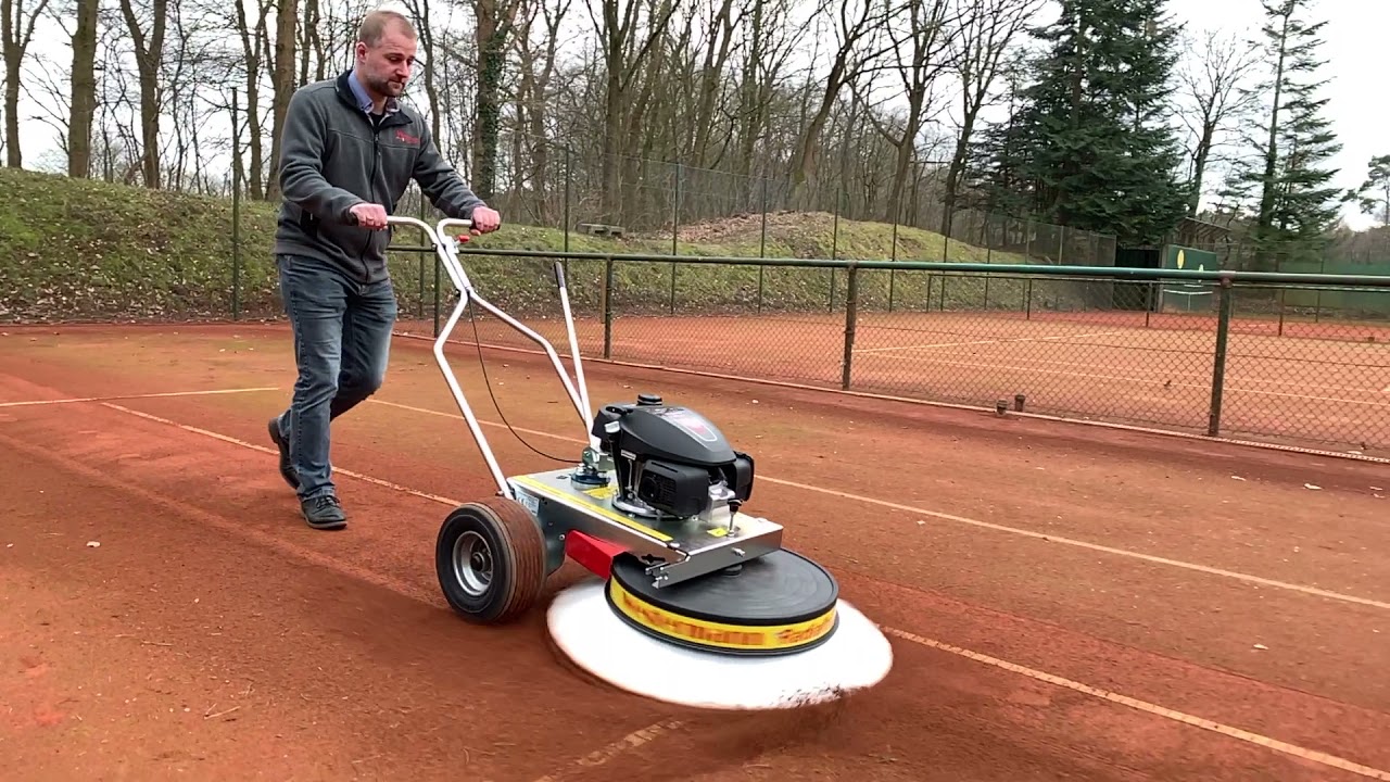 Effektive Tennisplatzpflege - so machst Du den Tennis Ascheplatz wieder ...
