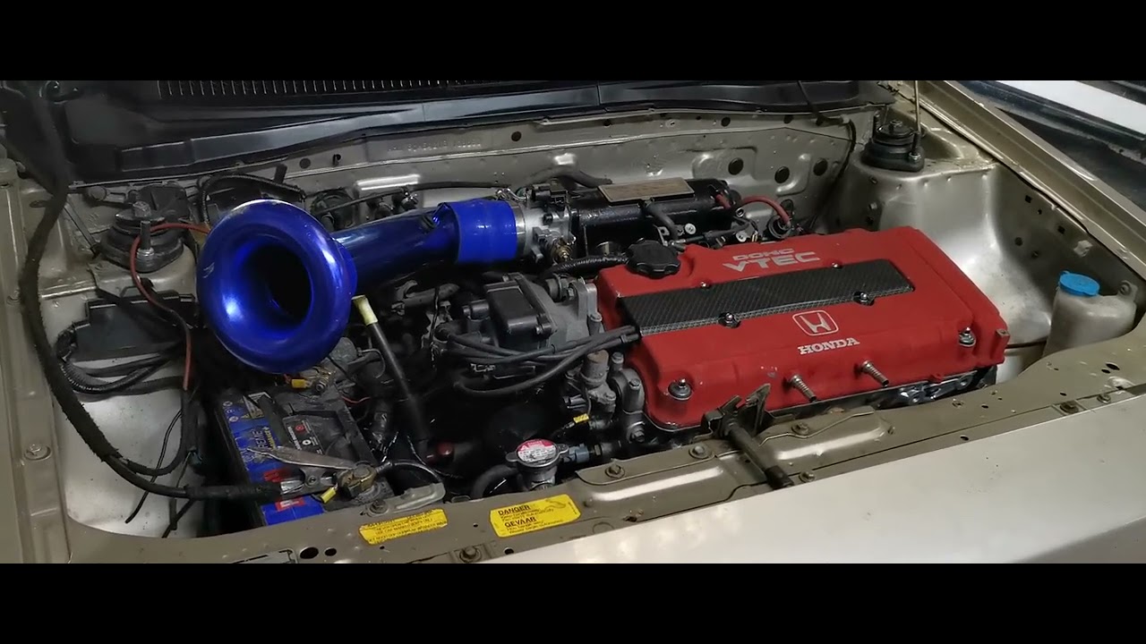 Honda b20b vtec making massive power - YouTube