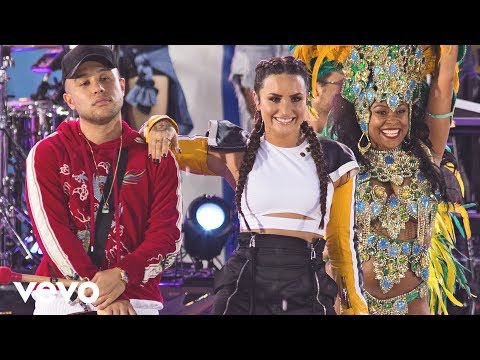 Demi Lovato & Jax Jones - Instruction (Live at GMA Concert Series)
