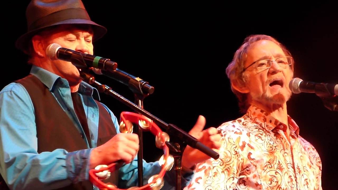 The Monkees - Live - "Words" 6-1-16 @ Town Hall, NYC - YouTube