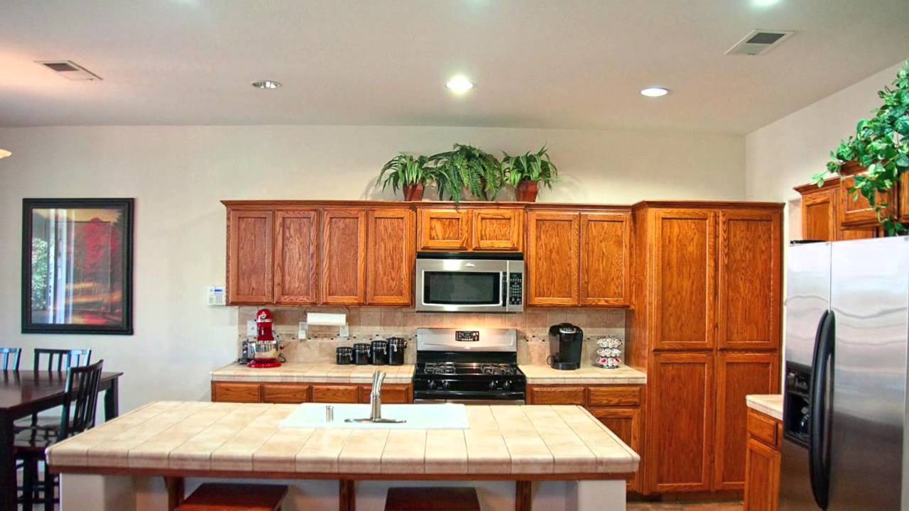 6226 W Whitley Ave Visalia Presented by Apple Corial - YouTube