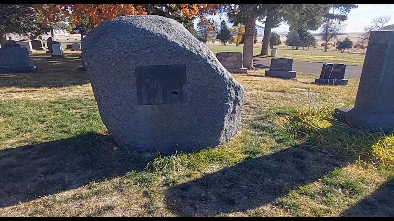 Journey to the C M Russell Gravesite - YouTube