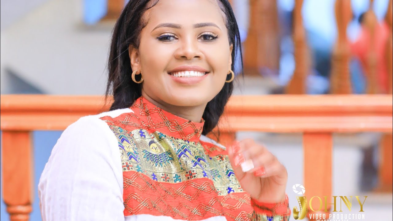 Zebiba Girma #shegerband #livestageperformance #Ethiopian music - YouTube