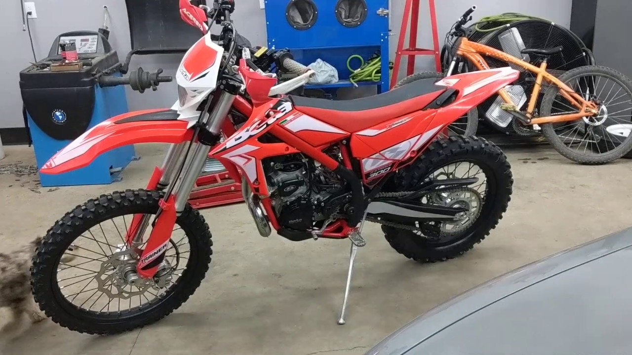 2018 Beta Xtrainer - YouTube
