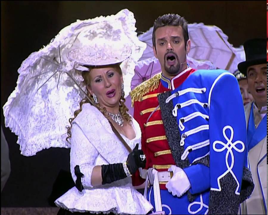 "Mazurca de las sombrillas" de "Luisa Fernanda" - YouTube