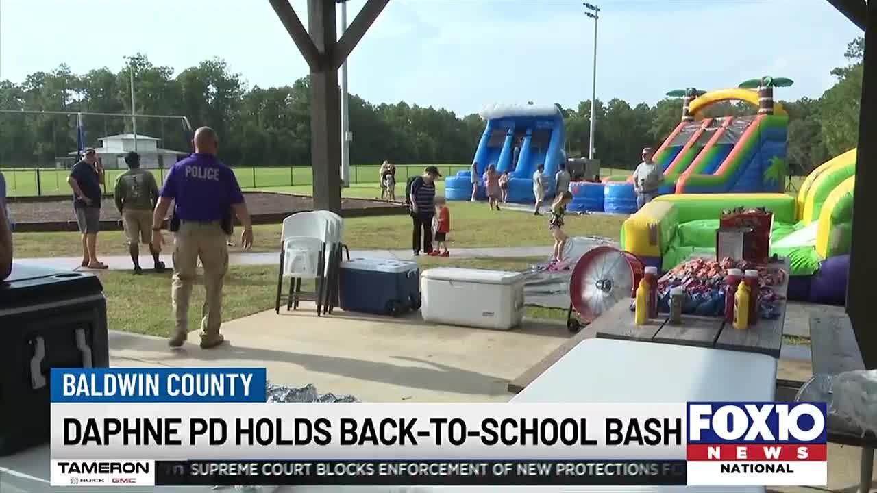 Daphne PD holds back-to-school bash - YouTube